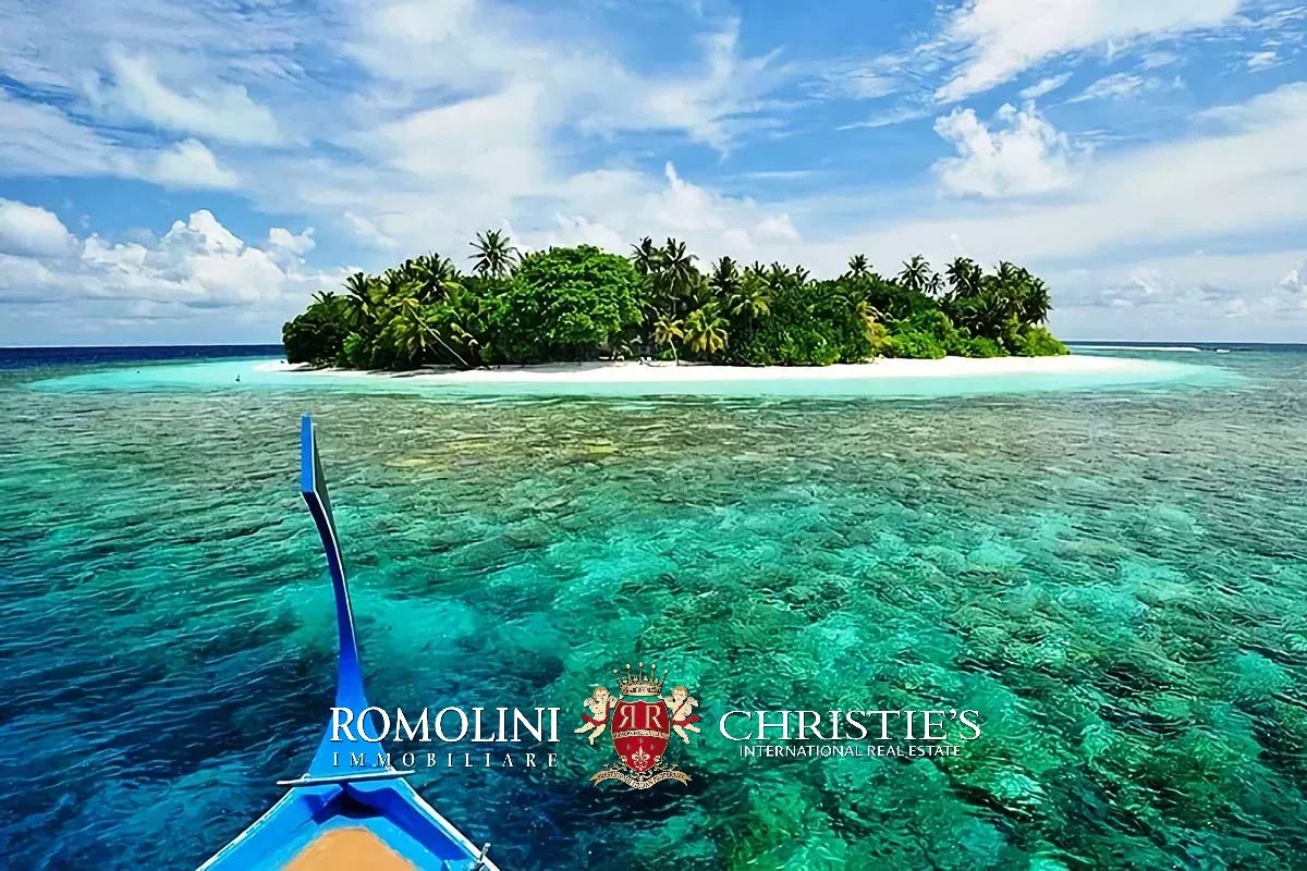 NORTH ARI ATOLL, MALDIVES: BAREFOOT HIDEAWAY RESORT AND SPA