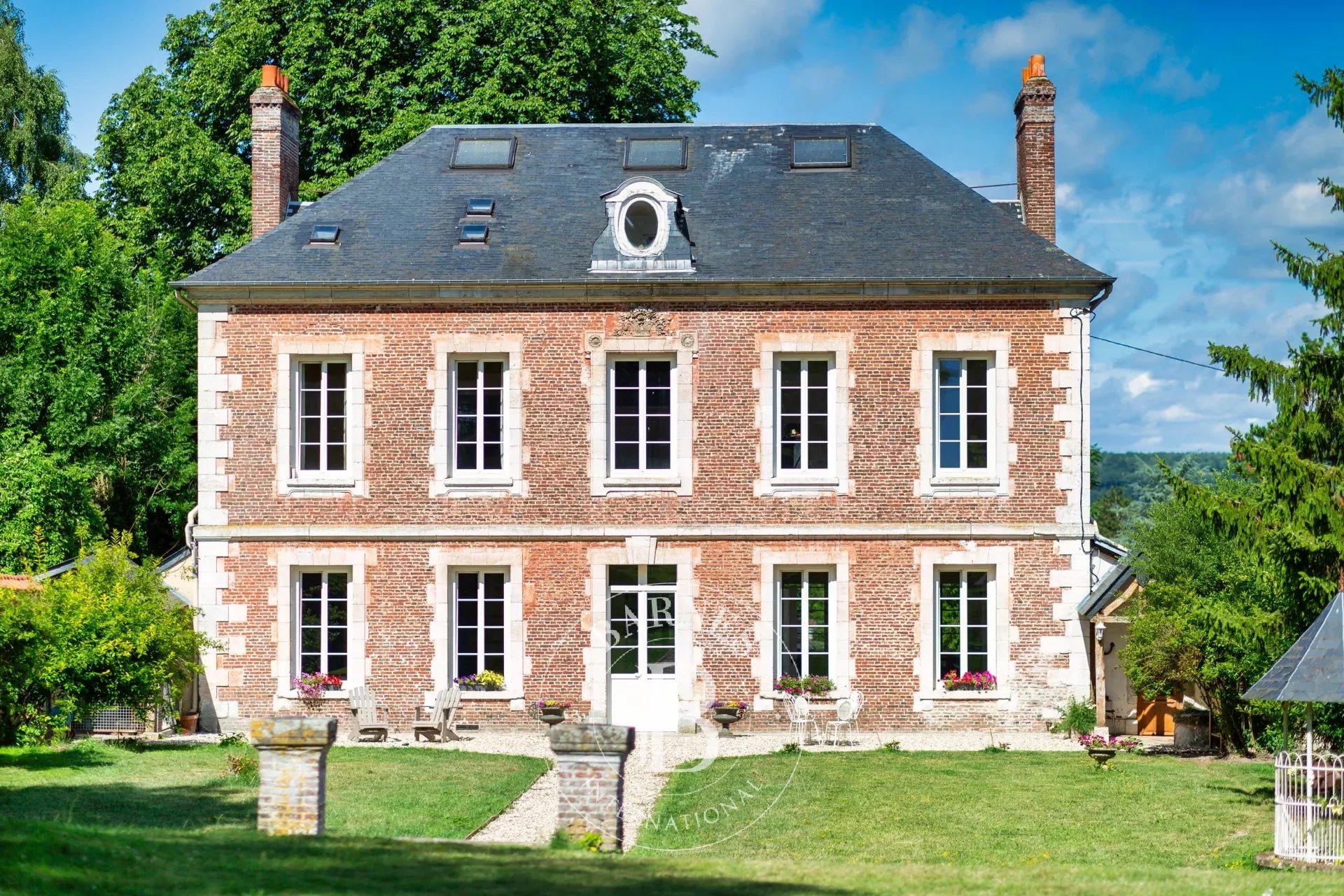 Vente de manoirs à vendre en Normandie - BARNES Propriétés et Châteaux