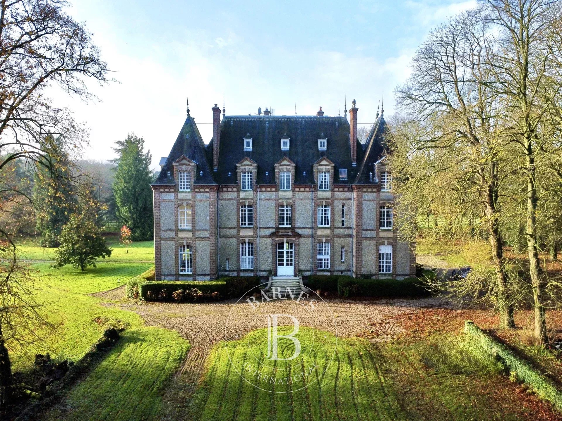 House for sale 15 Bedrooms 7825 sq ft Forges-les-Eaux - € 1,850,000