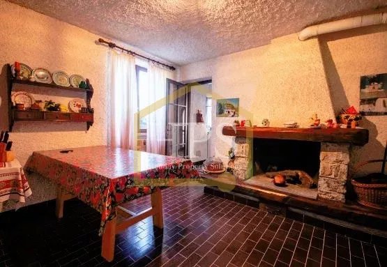 Plesio - Townhouse with lake view - Holiday Property Solutions