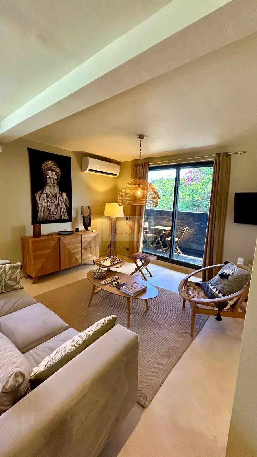 Appartement Meublé à Grand Baie, 2 Chambres Dispo