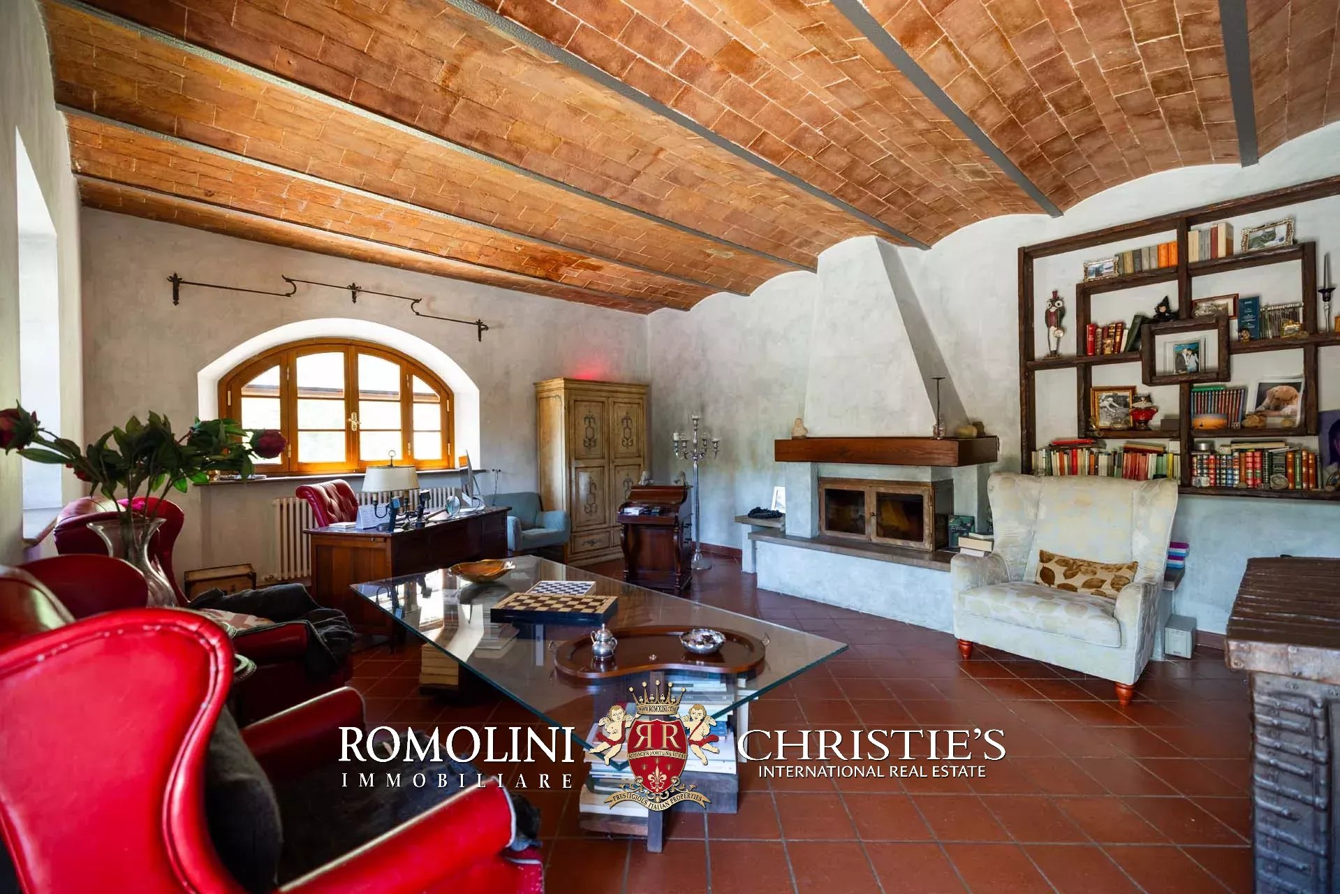 Gallery RESTORED RIVERSIDE COUNTRY HOUSE FOR SALE IN VOLTERRA, TUSCANY