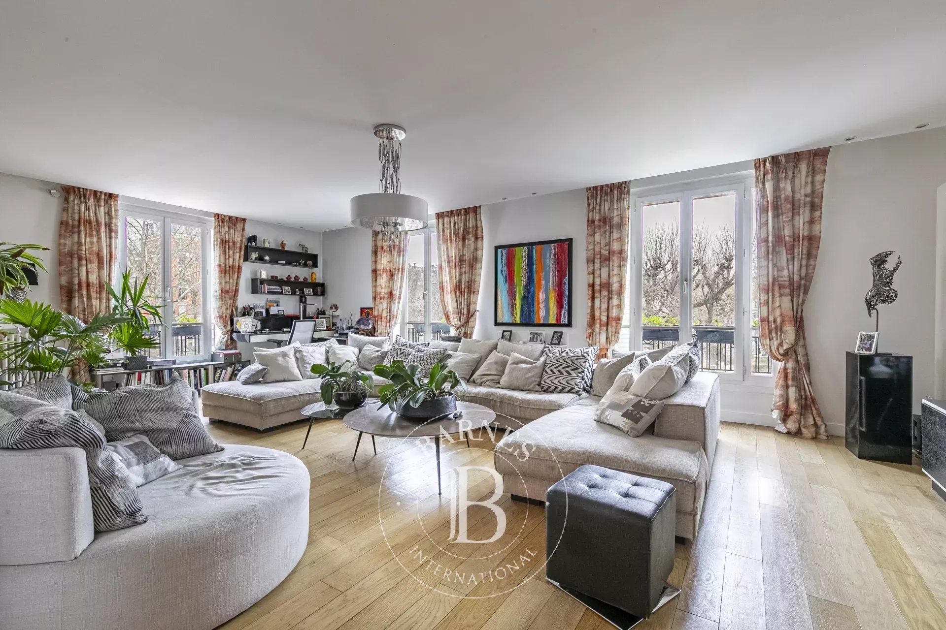 Apartment for sale 4 Bedrooms 151 m2 Paris 15 Grenelle - € 1,980,000