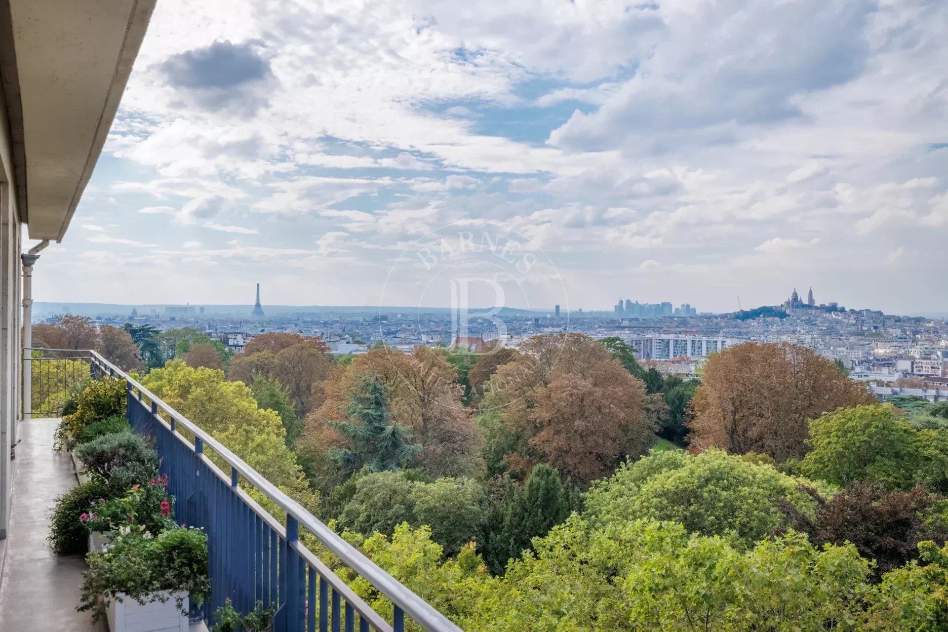 Sold - Apartment 5 Bedrooms 148 m2 Paris 19 Combat