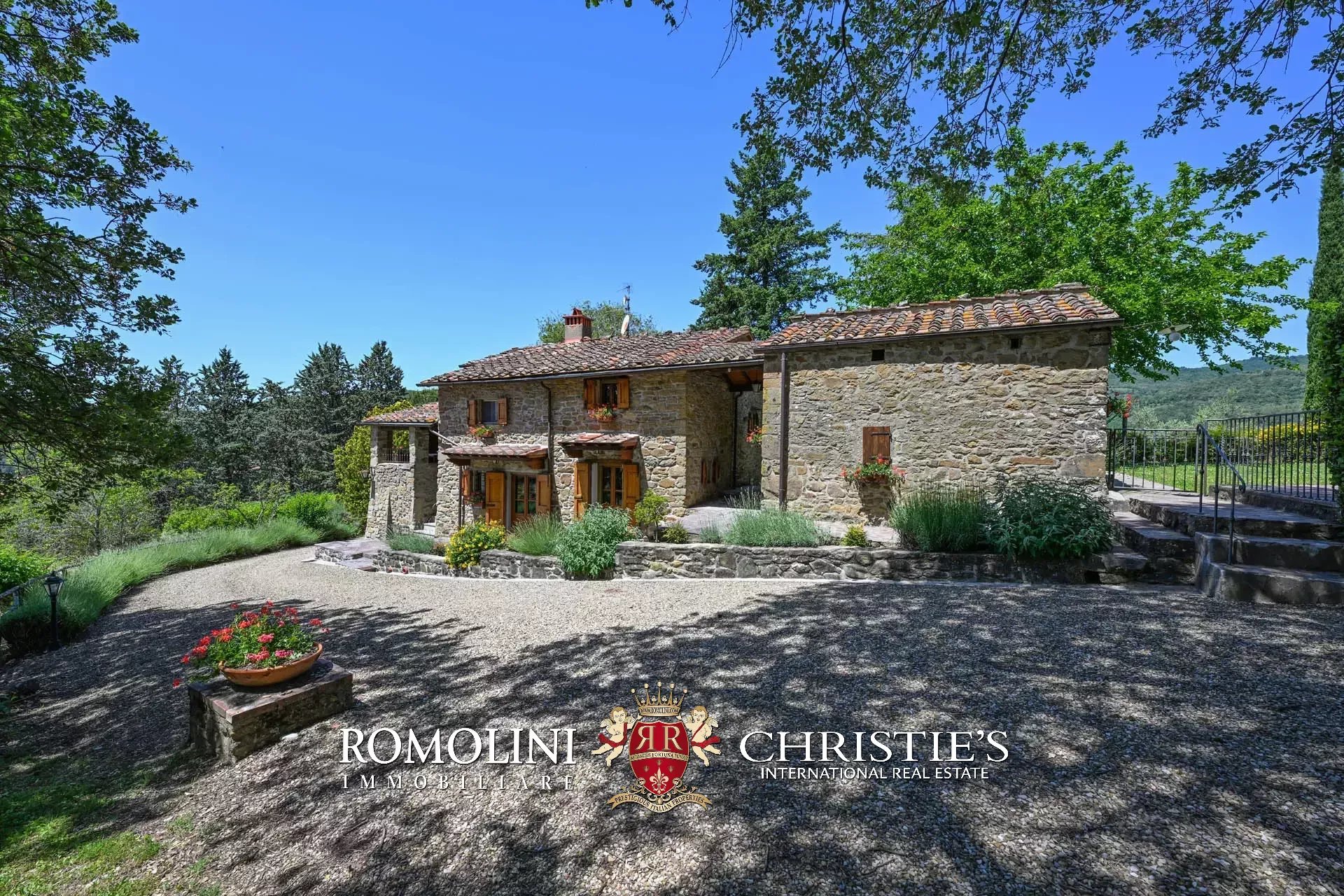 Gallery RUSTIC COUNTRY HOUSE WITH POOL AND 400 OLIVE TREES FOR SALE IN ...