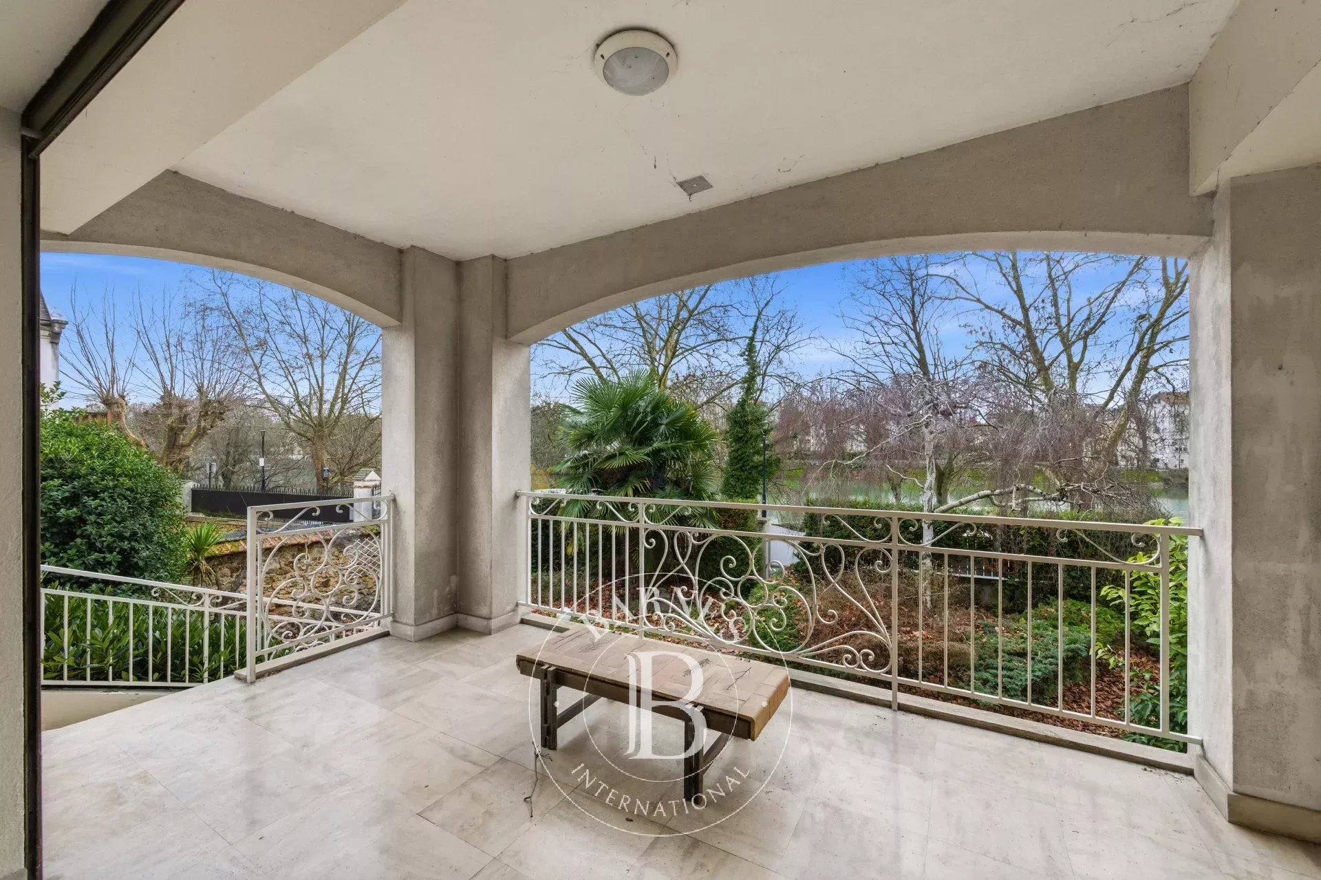 Maison à vendre 8 Pièces 220 m2 Joinville-le-Pont - 1 250 000