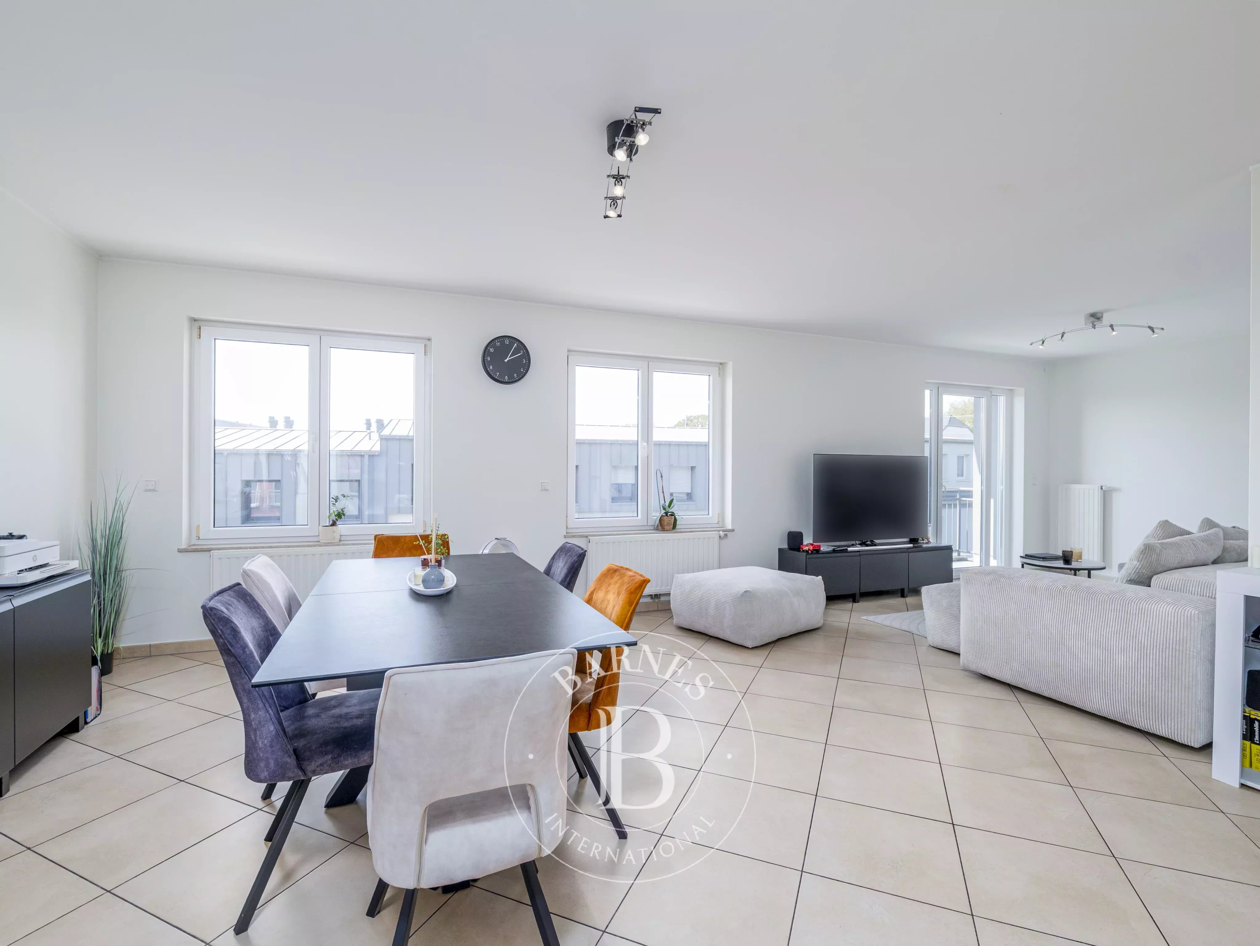 Appartement à louer 125 m2 Bertrange - 2 650