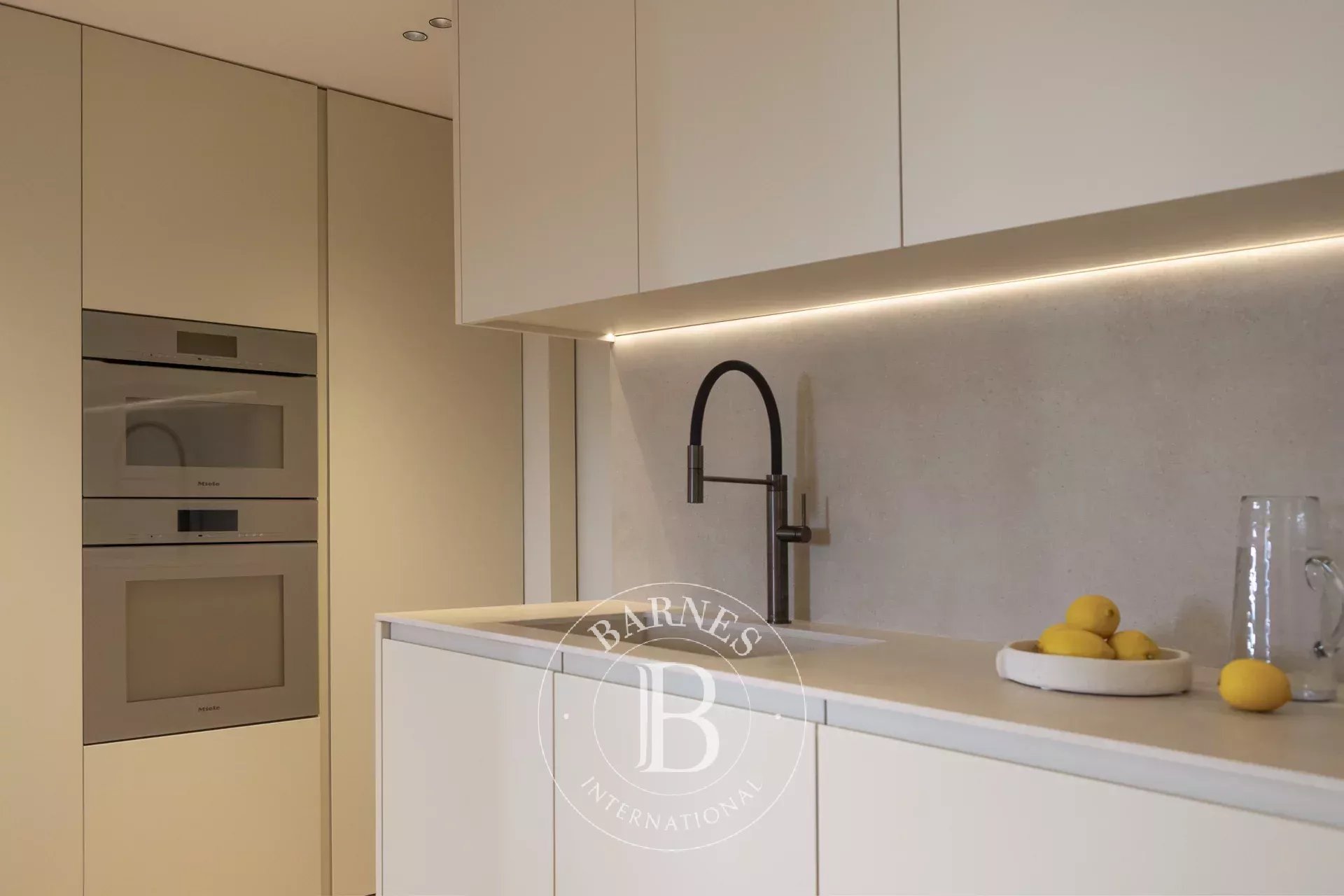 Two-Bedroom Apartment with Panoramic Views in Palma Old Town