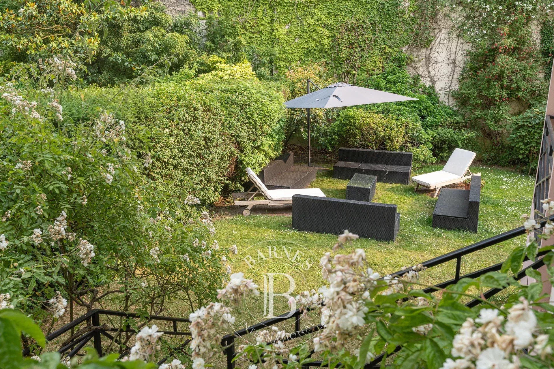 House for sale 6 Bedrooms 700 m2 Neuilly-sur-Seine